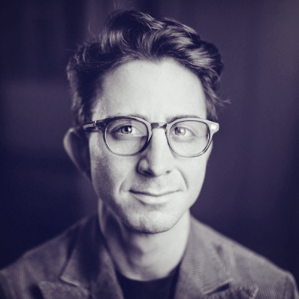 Henric Smolak: How to embrace the 'Corpfluencer' mentality for success ...